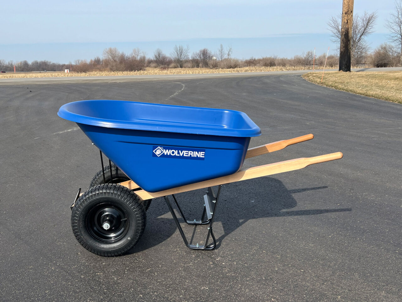 Wheelbarrows - Poly & Steel - Wolverine Hand Tools